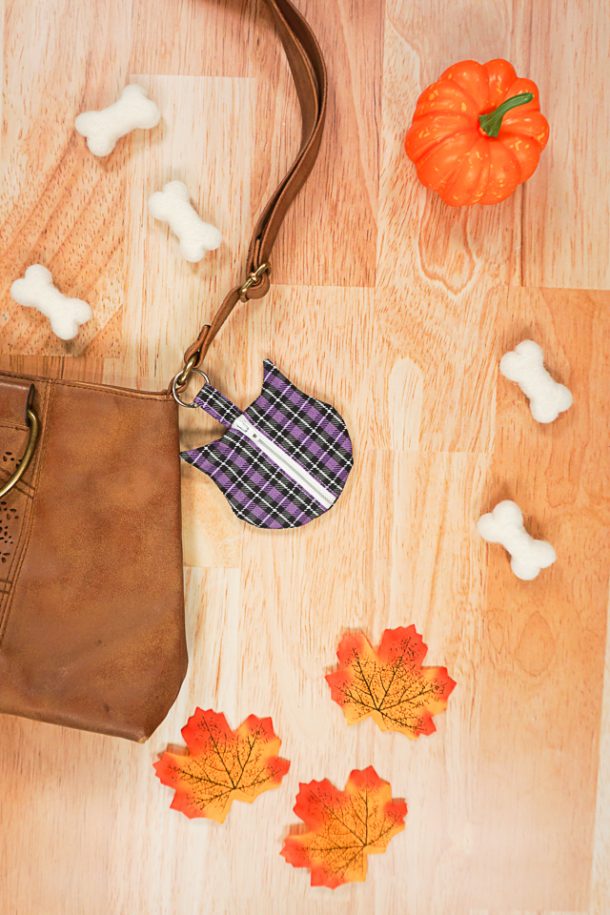 Free Cat Zipper Pouch Pattern • Heather Handmade