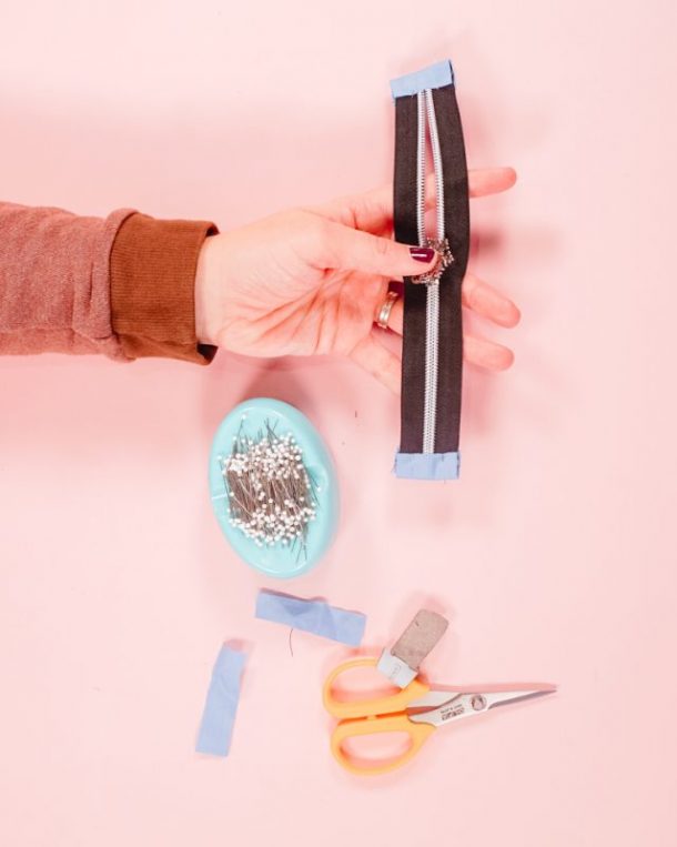 Sew a Clear Vinyl Zipper Pouch • Heather Handmade