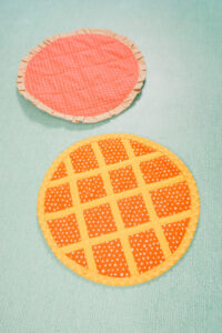 Cute and Easy DIY Quilted Pie Hot Pad Pattern • Heather Handmade