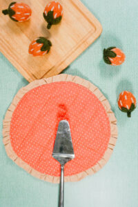 Cute and Easy DIY Quilted Pie Hot Pad Pattern • Heather Handmade